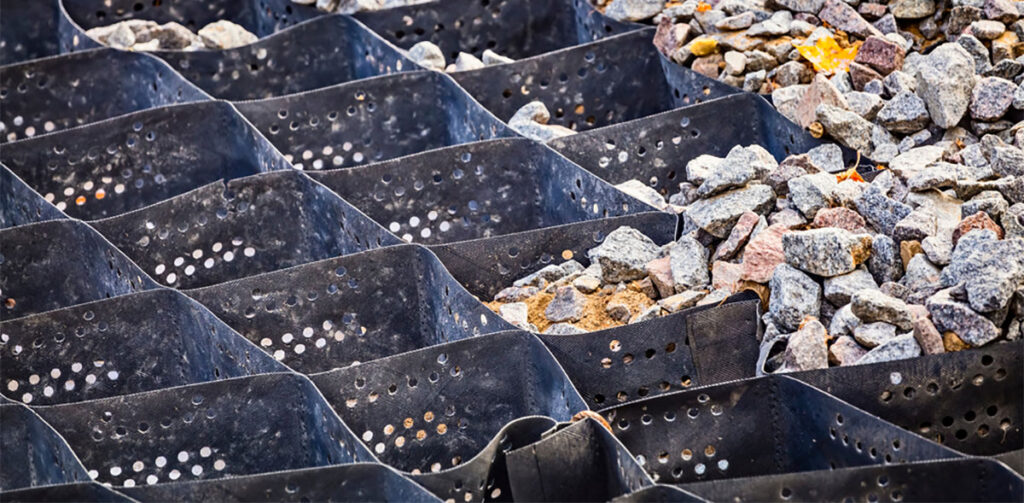 What are embankments in construction? Types and benefits